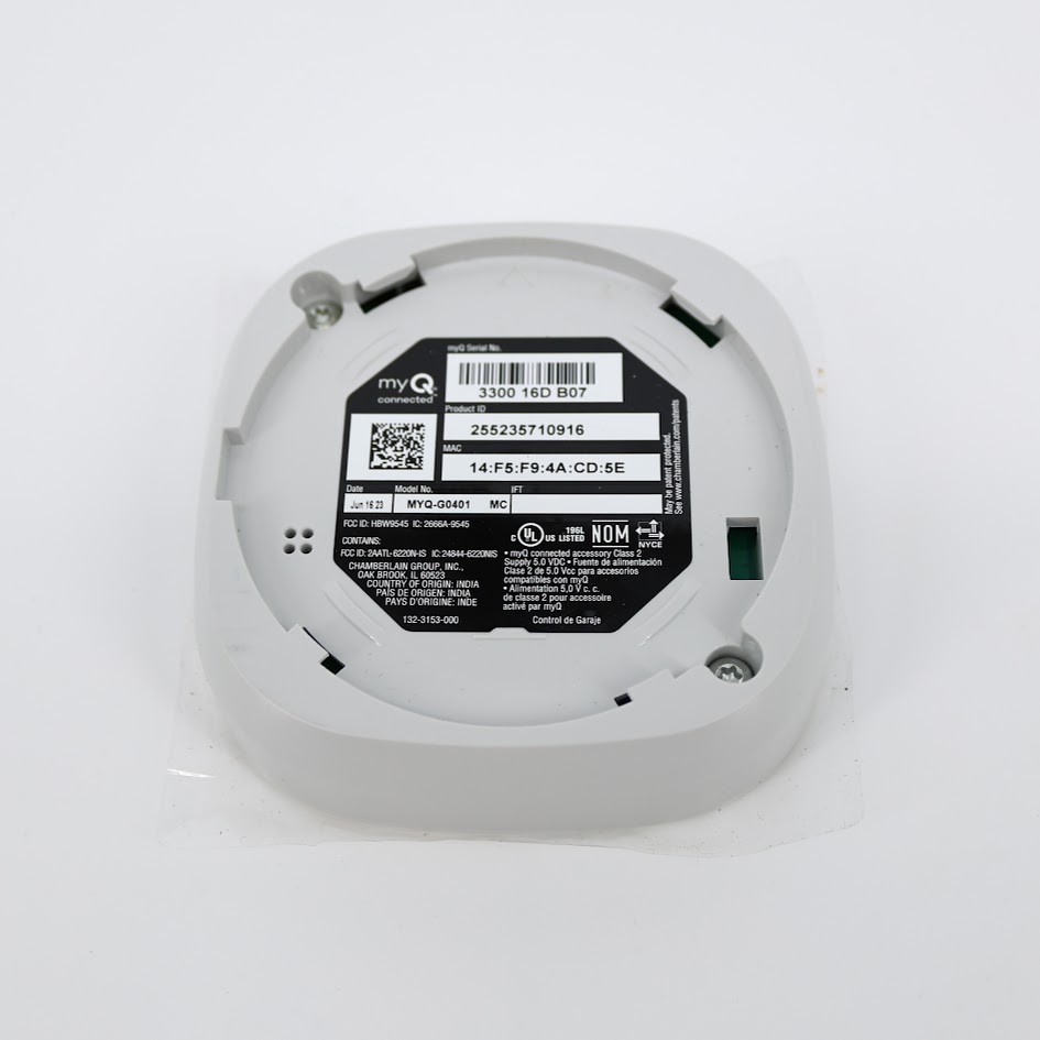 CHAMBERLAIN myQ MYQ-G0401 Smart Garage Hub White Smartphone Control ...