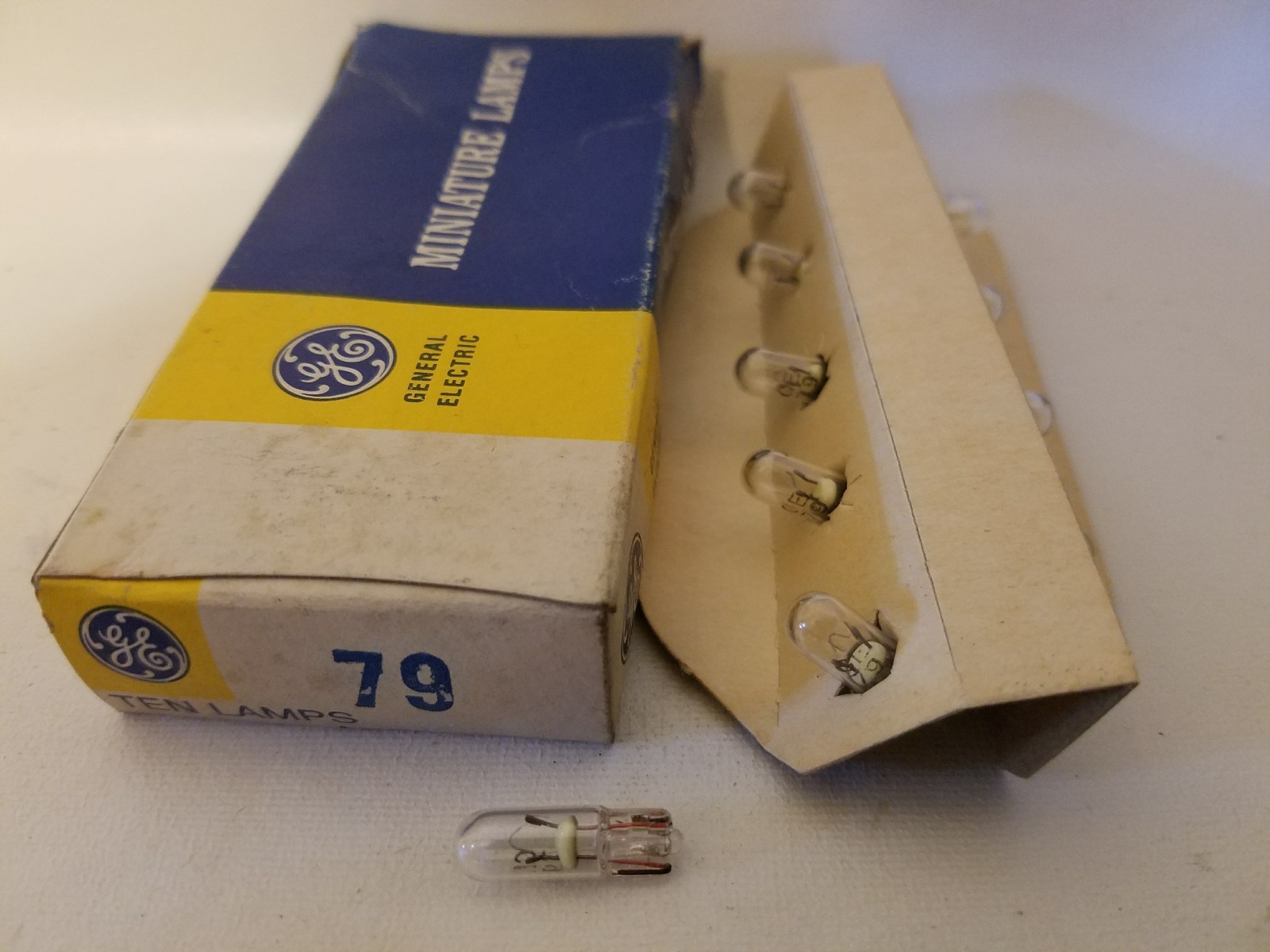 Box of 10 General Electric GE 79 GE79 Miniature Wedge Base Lamps Light ...