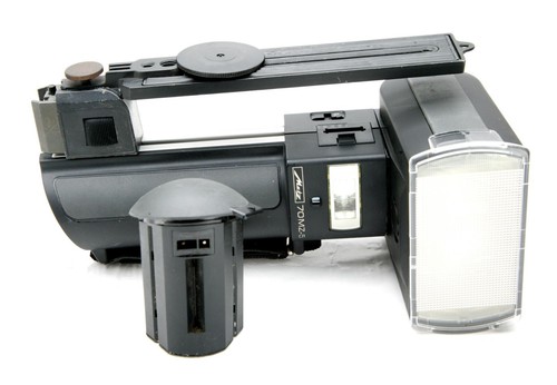 Metz Flash 70MZ-5 With Diffuser, Charger, Good Battery & Controller ...