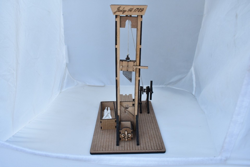 WORKING FRENCH REVOLUTION GUILLOTINE MODEL KIT | eBay
