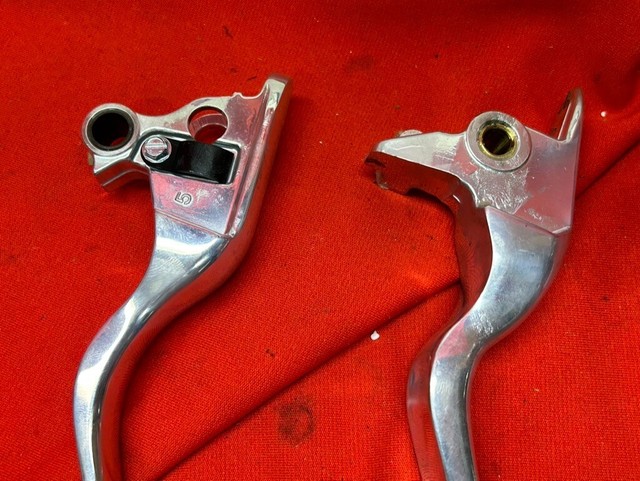 Harley-Davidson Black Hand Control Lever Kit for Softail 36700210 for ...