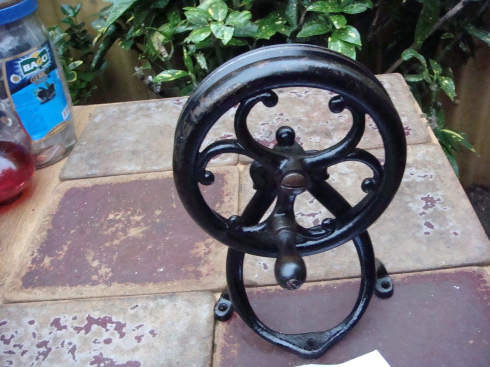 Old Vintage Antique Sewing Machine Wilcox Willcox & Gibbs Hand Crank ...