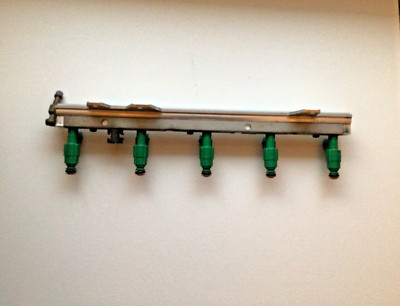 04-09 Volvo S60R V70R Fuel Injectors w/rail green 9202100 0280155968 | eBay