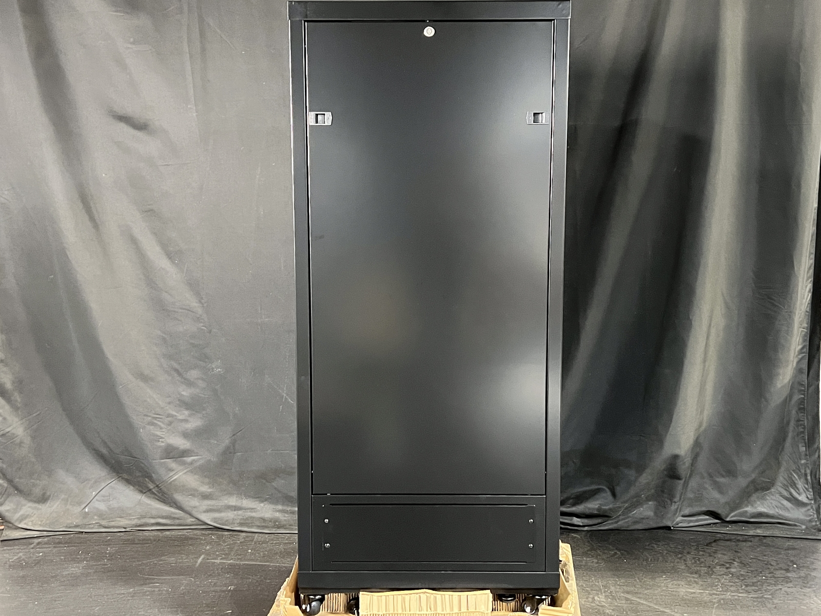 Sanus CFR2127-B1 55" 27U Tall Component Audio Video Home Theater Rack ...