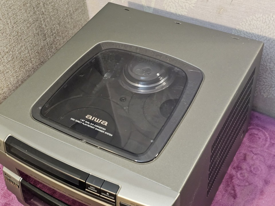 AIWA FD-NH8 Triple CD Player and Double Cassette Deck Hi-Fi Separate ...