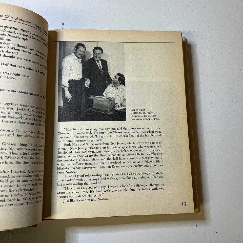 The Official Honeymooners Treasury Peter Crescenti Bob Colmbe Televsion ...