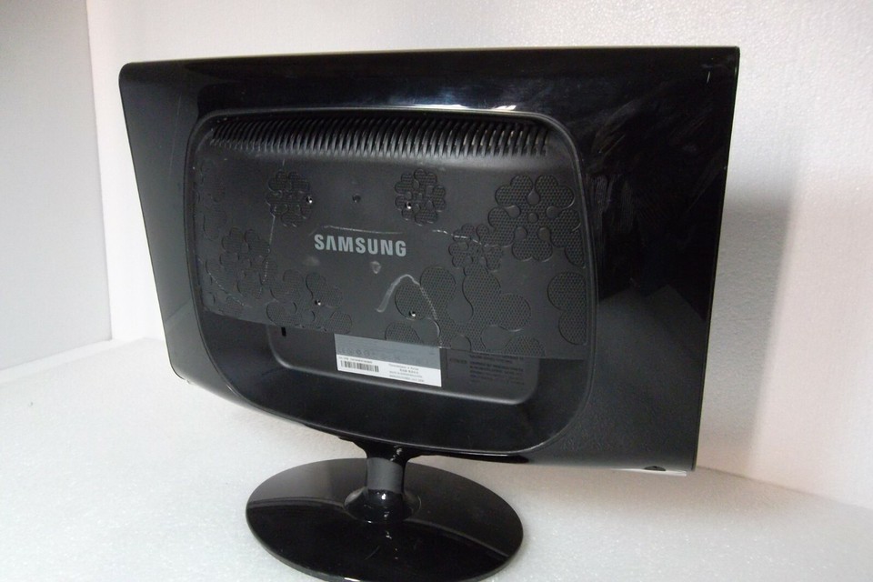 Samsung SyncMaster 933SN Monitor 19" Widescreen VGA 933 1360x768 ...