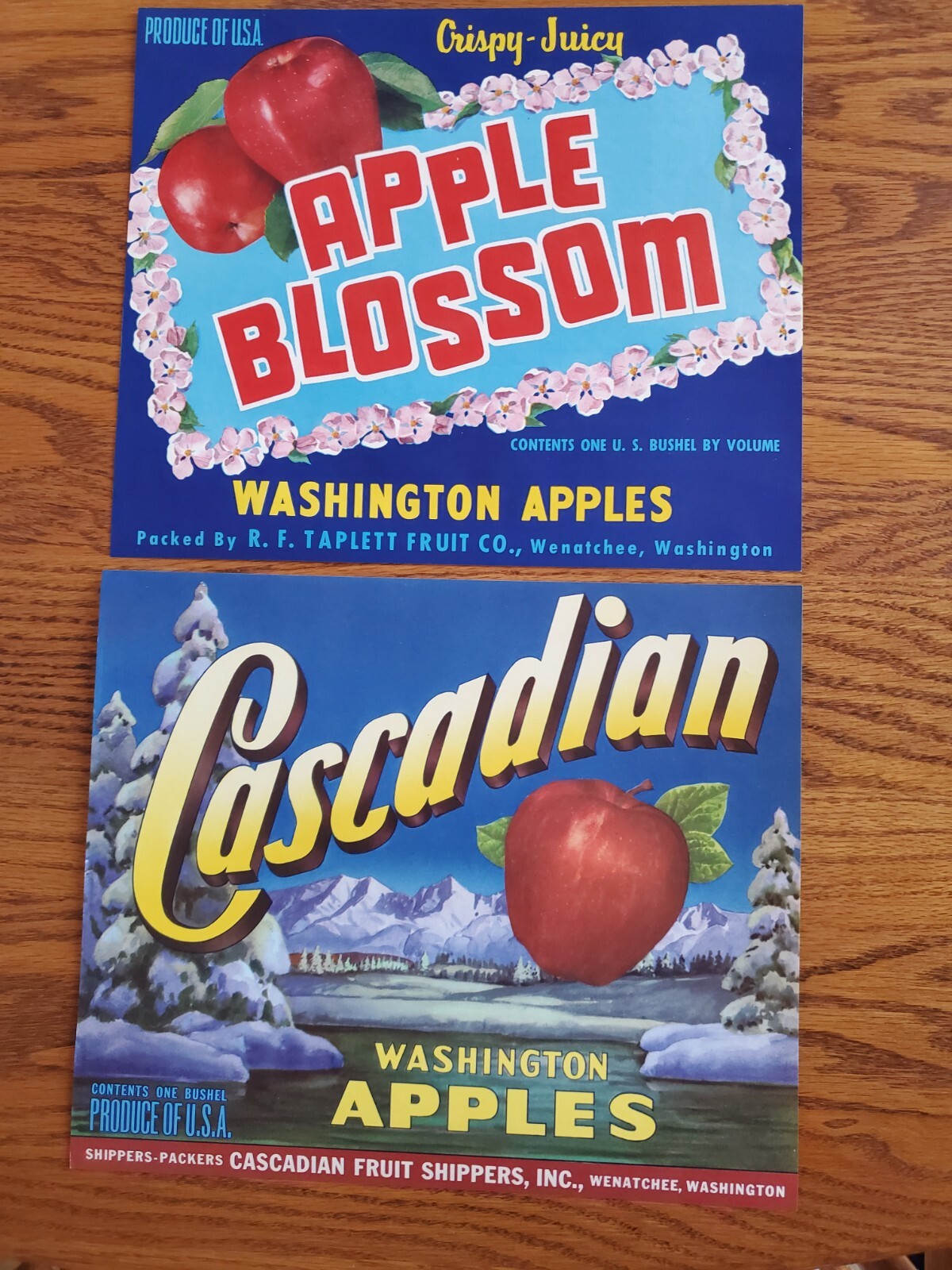 2 ORIGINAL APPLE CRATE LABELS CASCADIAN/APPLE BLOSSUM TAPLETT FRUIT ...