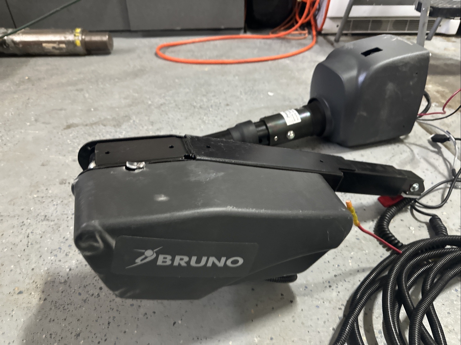 Bruno VSL 6000 250lb Scooter Curb-Sider Hoist Style Interior Lift | eBay