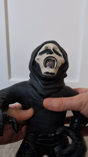 Scream Ghost Face Talks And Stretches Quest Toys Stretch Screamers ...