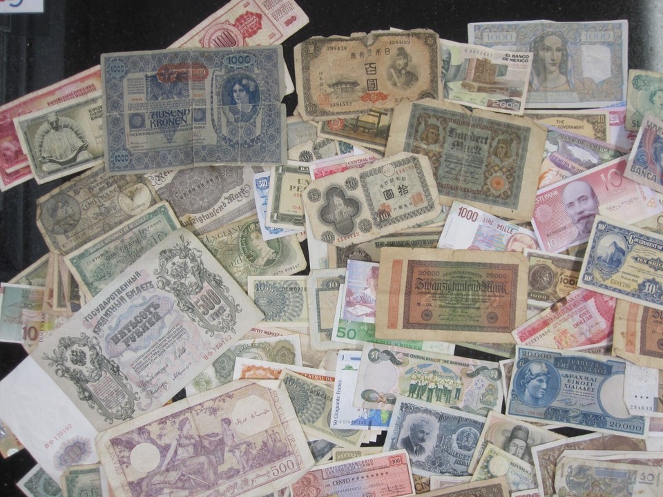 (Lot of 308) Foreign Paper Currency ~ Various Countries, Years and ...