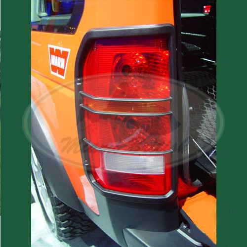 LAND ROVER PLASTIC REAR TAIL LAMP GUARDS LR3 VUB501380 OEM | eBay