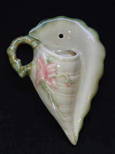 Vintage Hull Pottery Wall Pocket Woodland Pattern Conch Shell | eBay