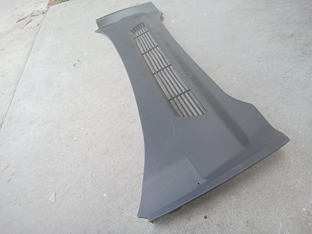Tesla Model Y Rear Apron Cover Assembly 1619812-00-B (11) for sale ...