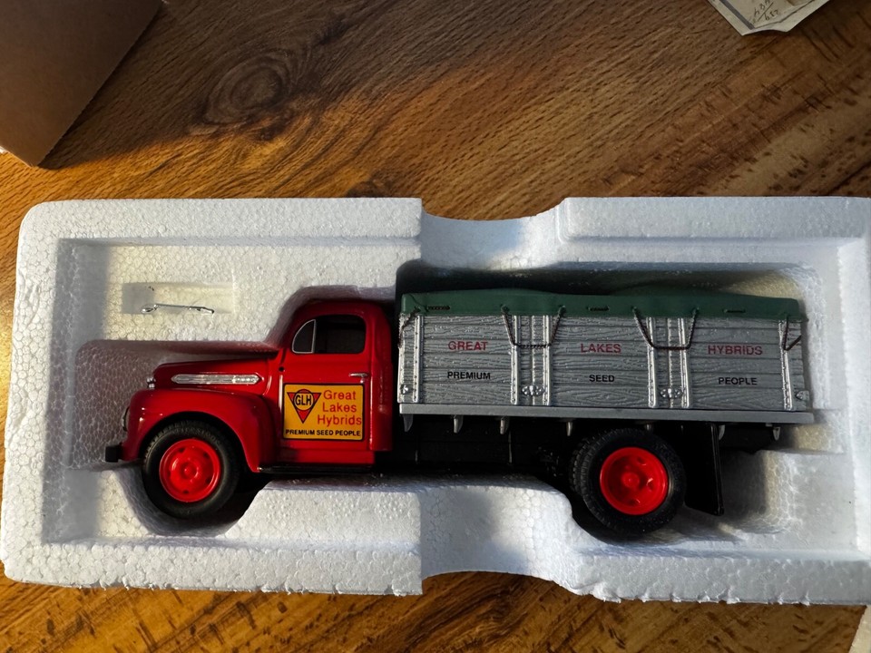 ERTL Diecast Delivery truck bank lot. 12 pieces (11 Ertl, 1 First Gear ...