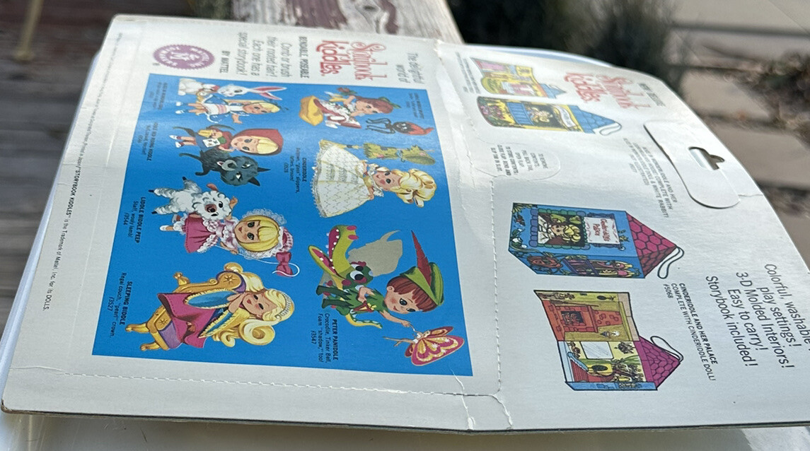 Liddle Kiddles STORYBOOK SLEEPING BIDDLE PARTIALLY OPEN PACKAGE-Vintage ...