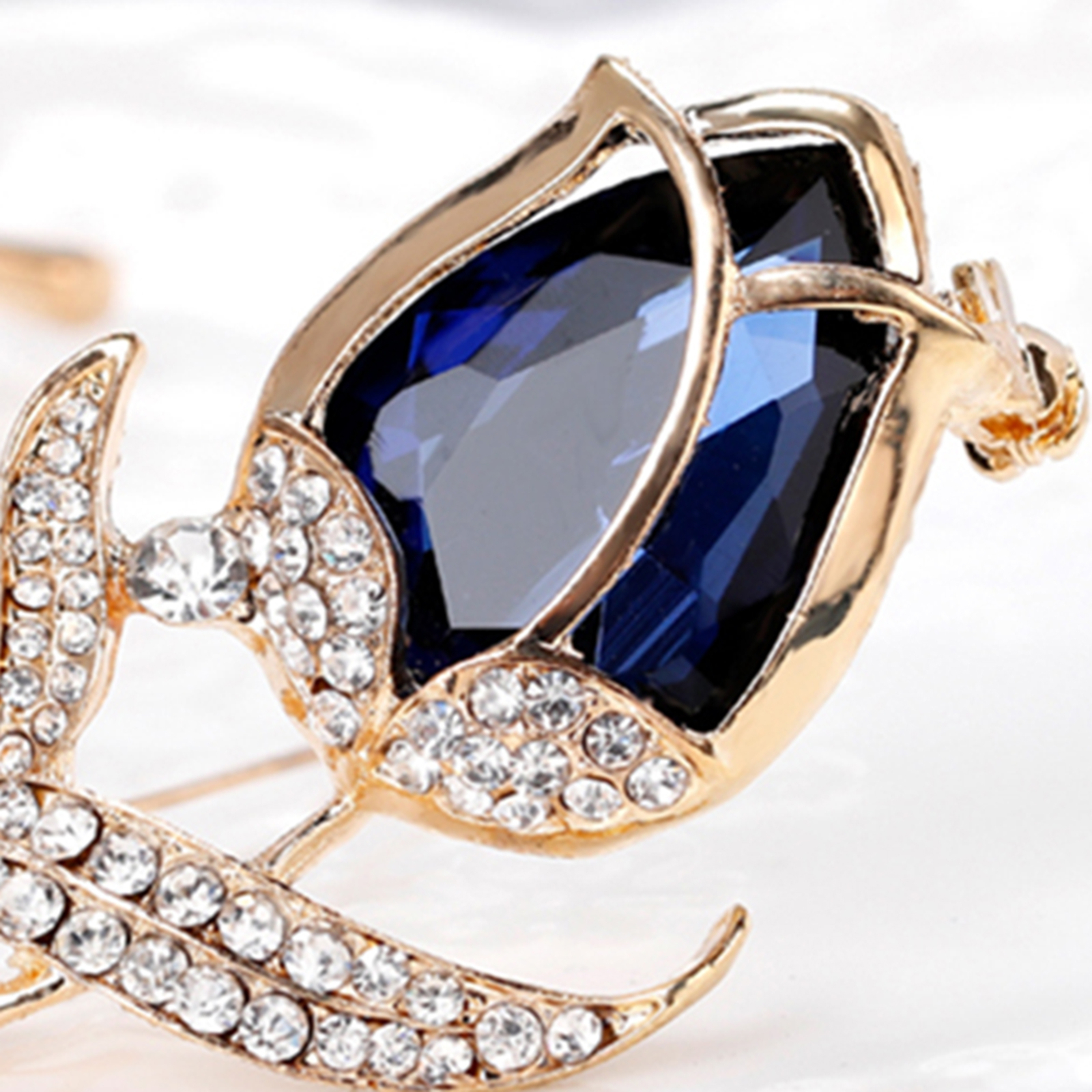 Brooch Pin Rhinestones Inlaid Elegant Decorative Collar Badge Decor ...