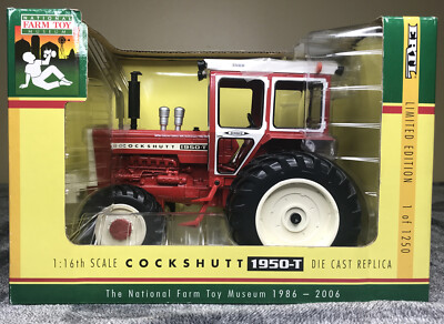 Cockshutt 1950-T Tractor Hiniker Cab Duals FWA 1:16 Vintage ERTL FARM ...