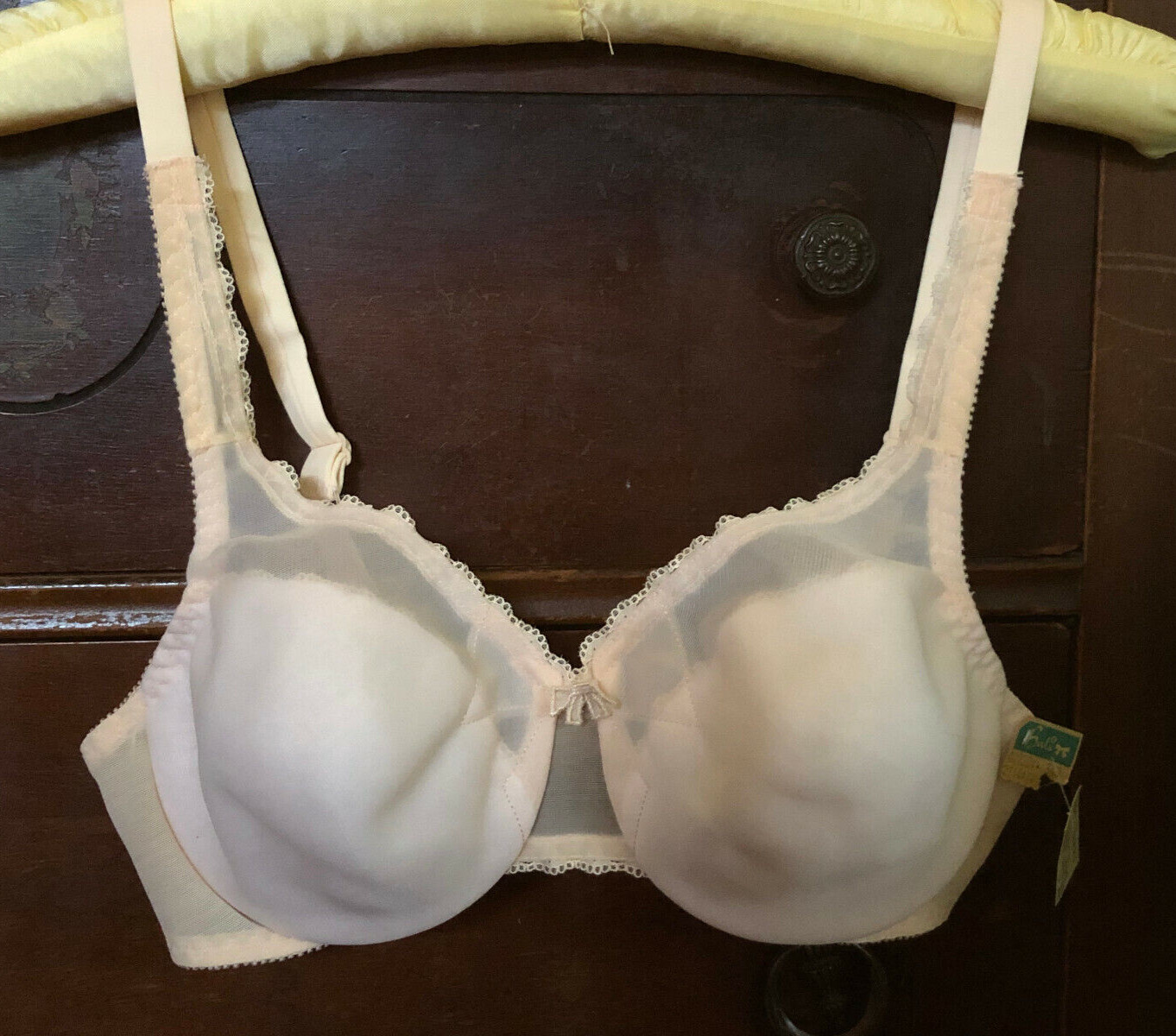 Women's Vintage Bra Bali Size 34B Beige Back Hook NOS… - Gem