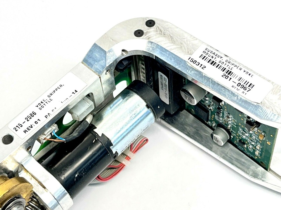 Parata 215-2586-01 Bottle Gripper Yoke w/ 201-0967-01 Bottle Gripper ...