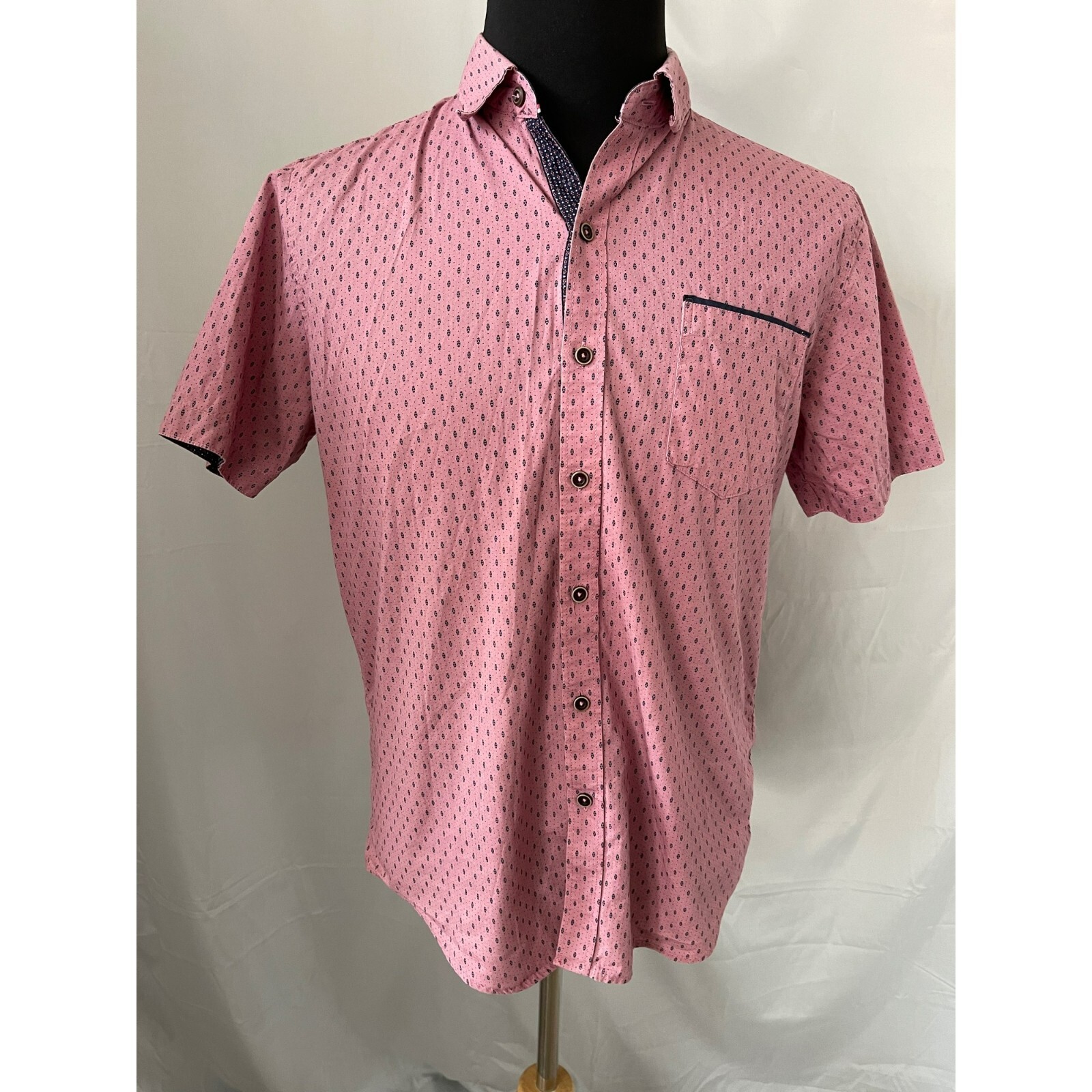 Craft + Flow Salmon/Navy Blue Dot Pattern Short Sleev… - Gem