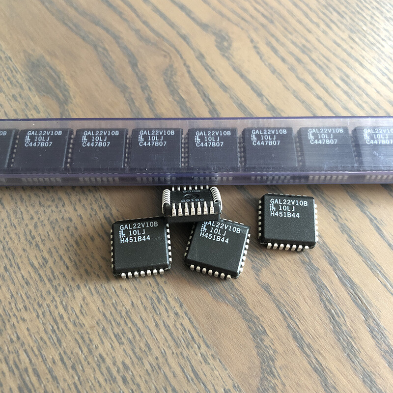 New GAL22V10B-10LJ GAL22V10B 22V10 IC CPLD PLCC28 X 1pc | eBay