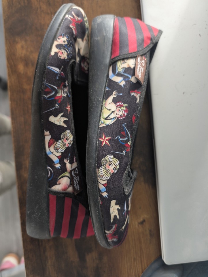 Hot Chocolate Design Chocoholics Freak Side Show Carnival Flat Shoes ...