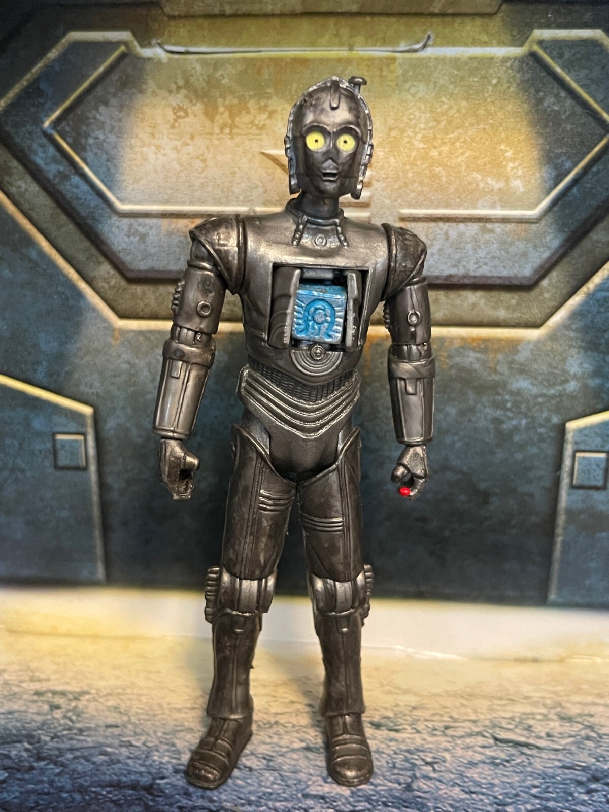 Star Wars Legacy 2009 WalMart Exclusive I-5YQ Protocol Droid Factory w ...