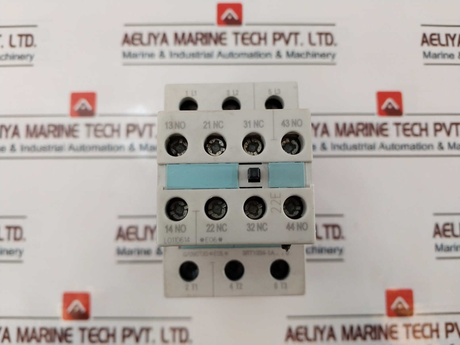 Siemens 3zx1012-0rt03-1aa1 Contactor with 3rt1034-1a Auxiliary Switch ...