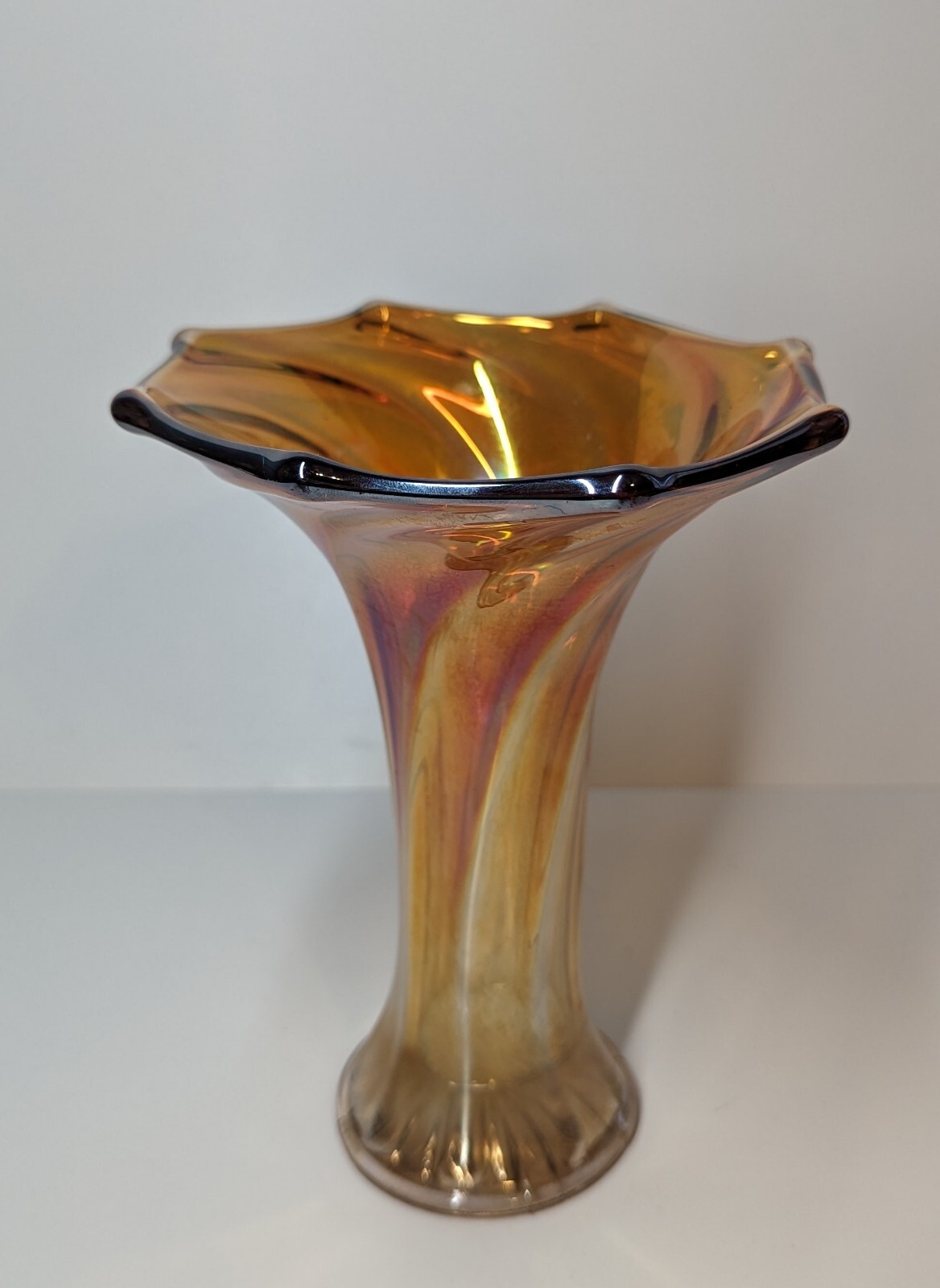 VINTAGE IMPERIAL MARIGOLD CURLED RIB SWIRL LUSTRE VASE CARNIVAL GLASS 7 ...