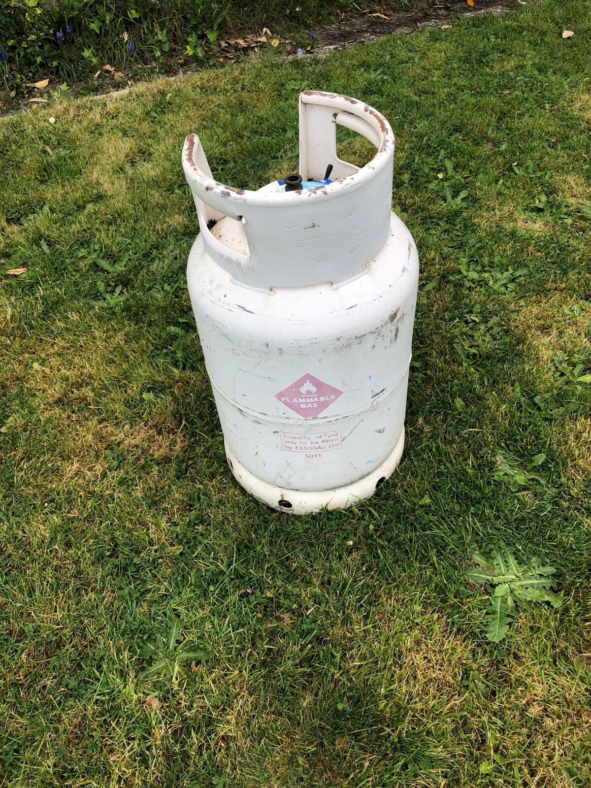 13K ESSO / SHELL BUTANE GAS CANISTER | eBay UK