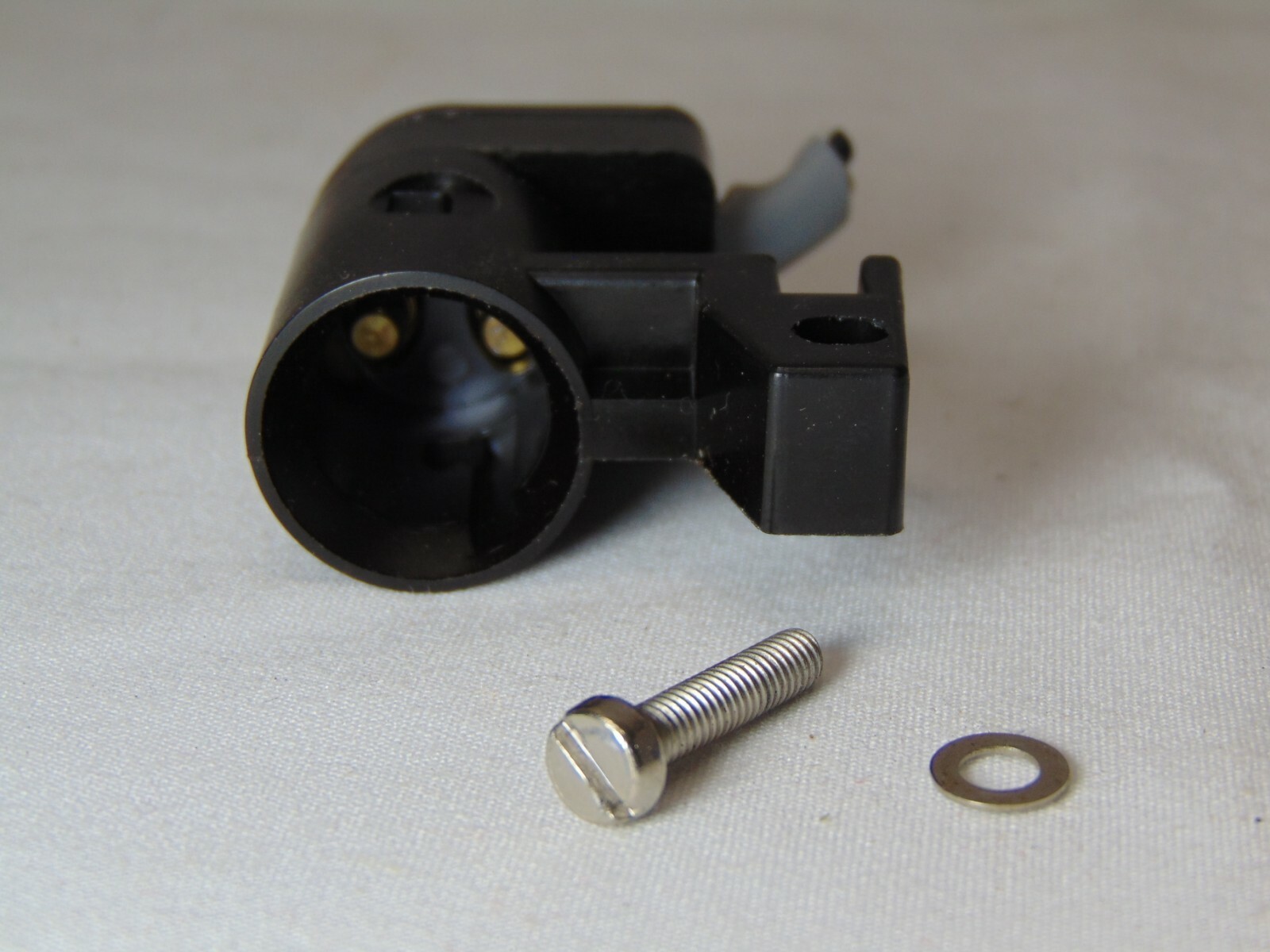 PFAFF 1215 SEWING MACHINE REPLACEMENT PART LAMP LIGHT OUTLET HOUSING | eBay