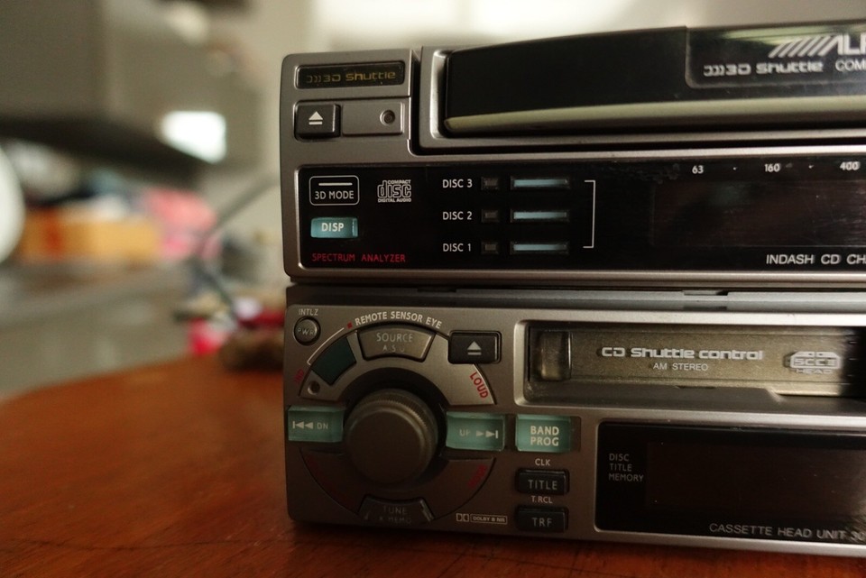 Alpine Stereo Set. 3 CD and Cassette Player. TDA-7552/3DA- L5986. Nice ...
