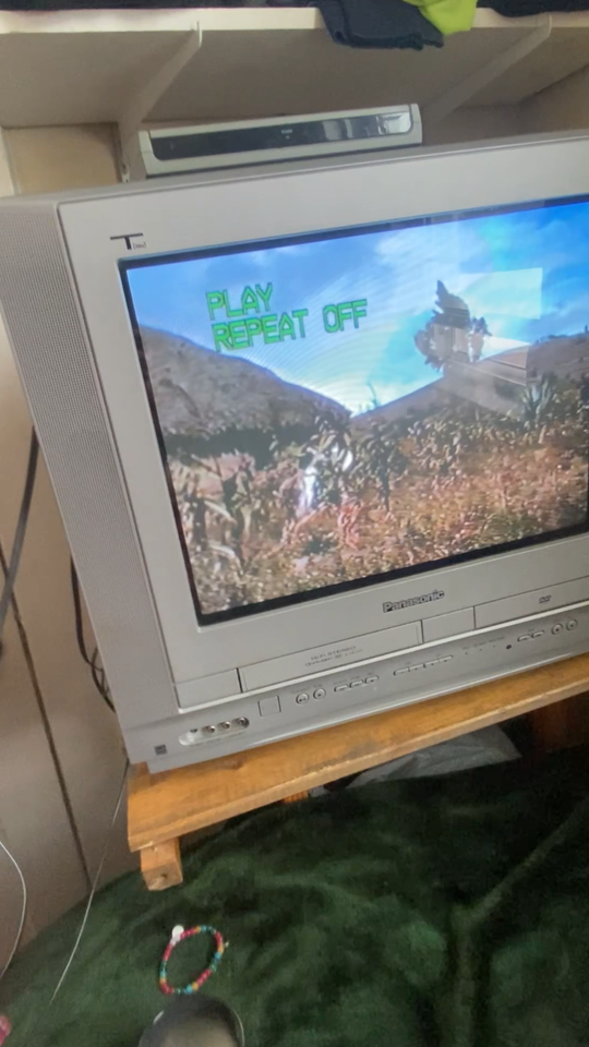 Panasonic 20" CRT TV PV-DF205 Gaming VHS DVD Built-In Retro Vintage | eBay