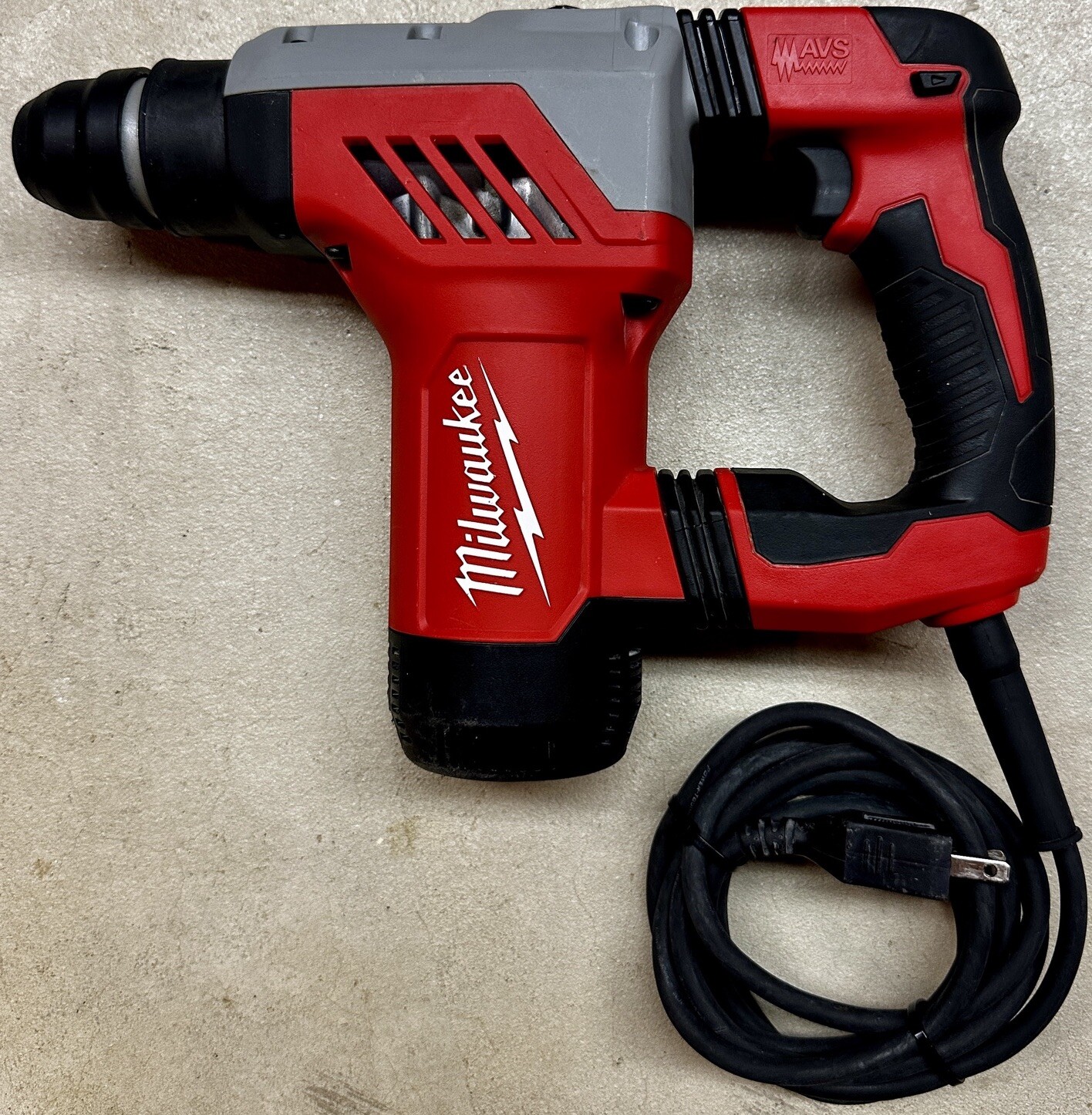 Milwaukee 1-1/8” (28mm) SDS Plus Rotary Hammer 5268-21 Corded (ref #4 ...