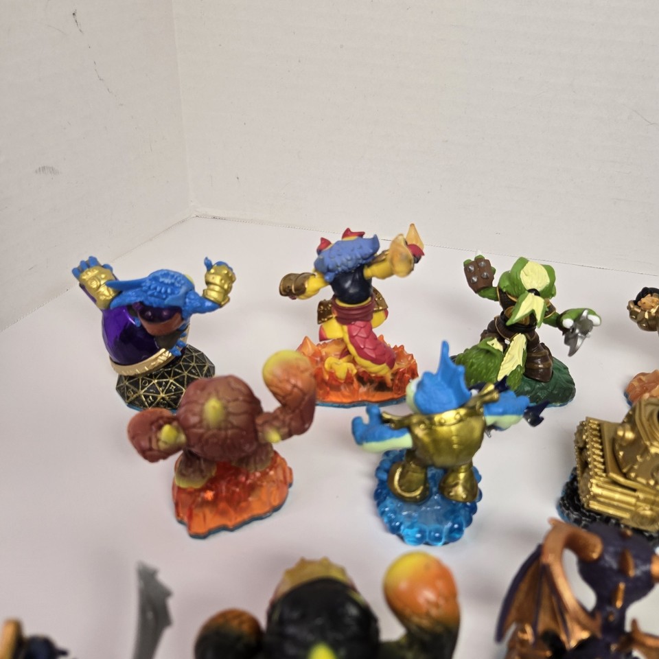 Skylanders SWAP Force Lot of 23 - Spyro Volcanic Eruptor Stink Bomb ...