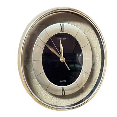 Clock. Heirloom Quartz Transparent Wall Clock. Oval. 80s-90s Post ...