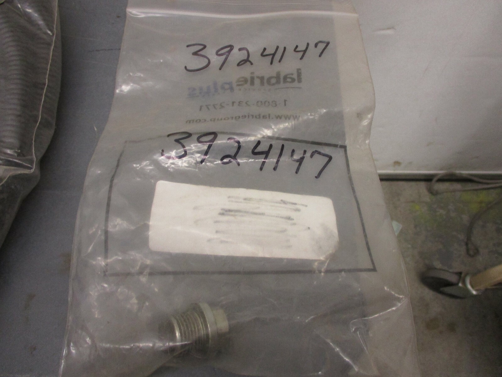 Cummins PLUG,THREADED 3924147 | eBay