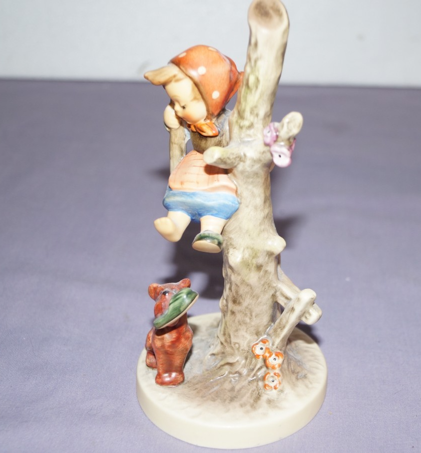 Goebel Hummel "Out of Danger" 56B 6.25" Girl Apple Tree Dog W/Box ...
