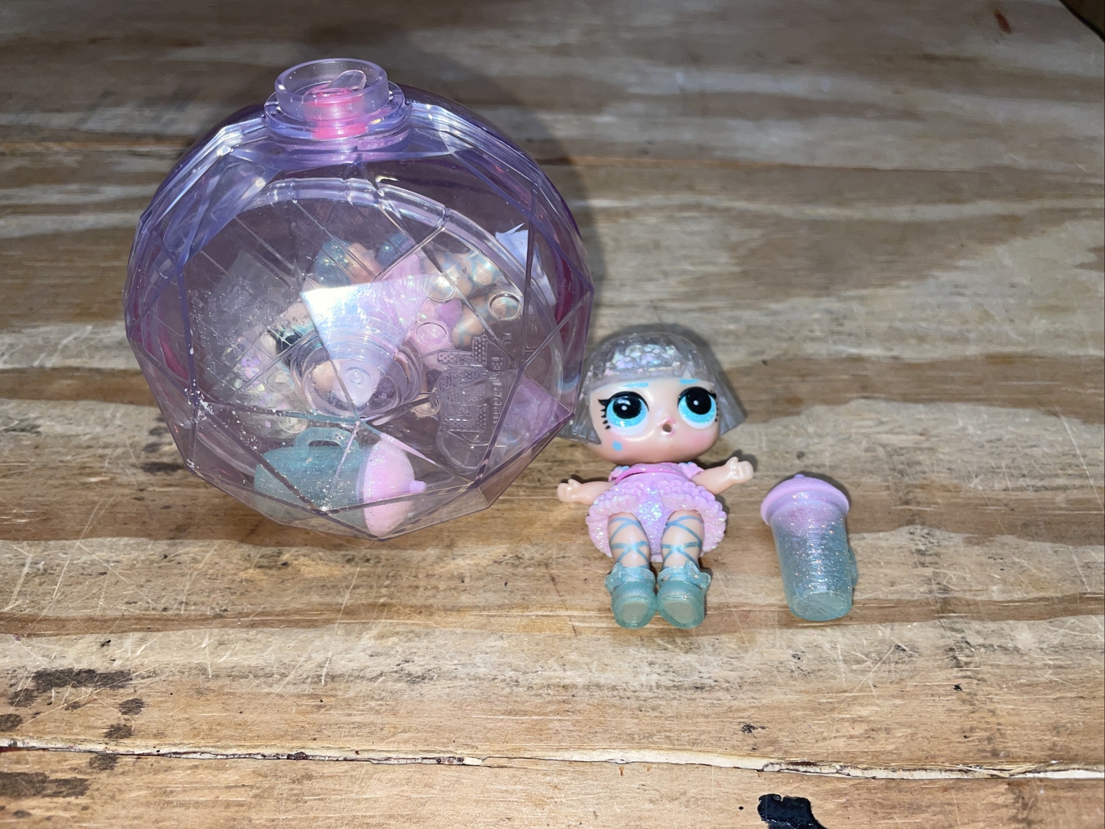 LOL Surprise Doll Glitter Globe Winter Disco On Pointe Ballerina Baby ...