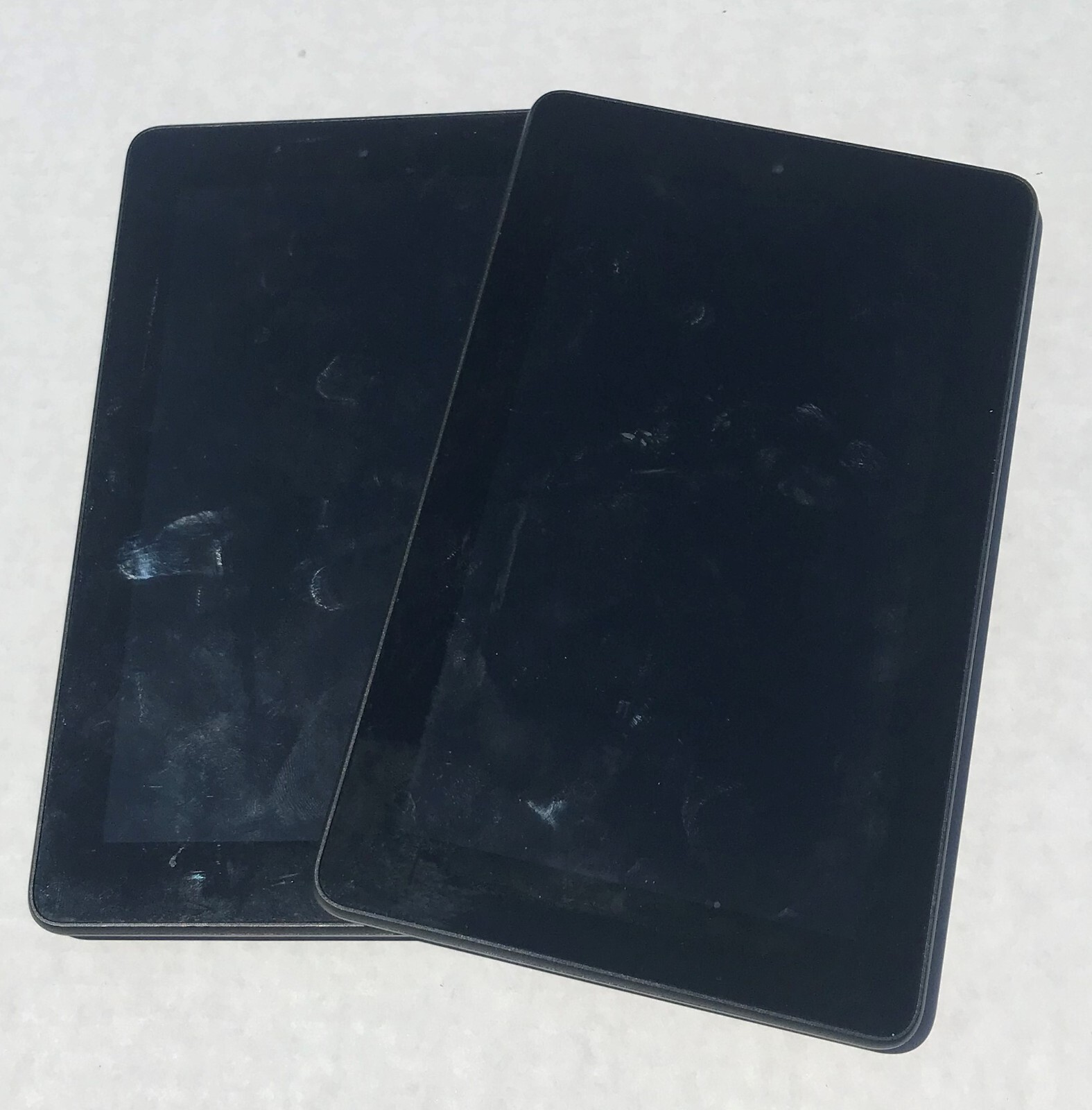 Lot of 2 Amazon Fire 7, 5th Gen, 8GB, SV98LN Tablet, For Repair (No ...