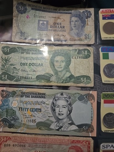 Collection of four banknotes featuring Queen Elizabeth II. | eBay