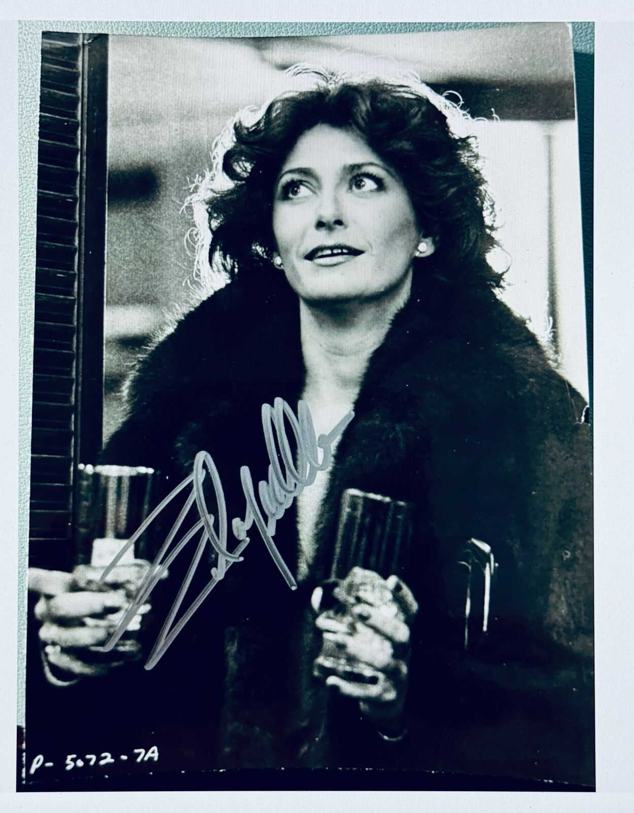 Elizabeth Ashley Autograph ~ Signed Vintage 5.5"x7 B/W Photograph COA ...