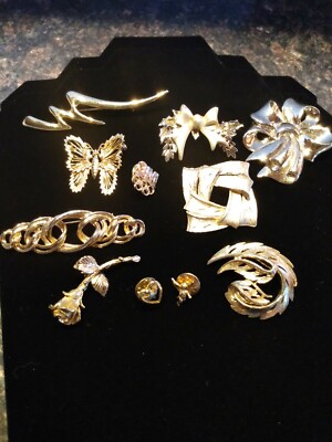F25 Beautiful Lot Of 11 Nice Variety Miscellaneous Gold Toned Brooch ...