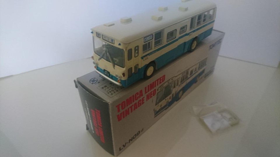 Tomica Limited Vintage Neo LV-N09d Isuzu BU04 Bus | eBay