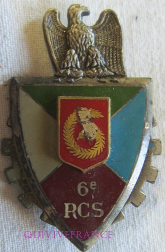 IN21786 - Insigne 6° Rgt de Commandement et Soutien, 6° D.L.B, relief ...