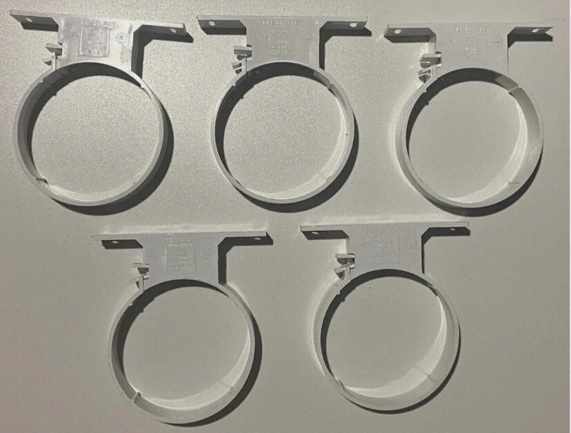 Osma+Wavin+Soil+Stack+Pipe+Bracket+White+110mm+4S082W+Soil+Pipe+Pack ...