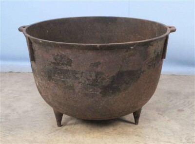 30 gallon cast iron cauldron | eBay