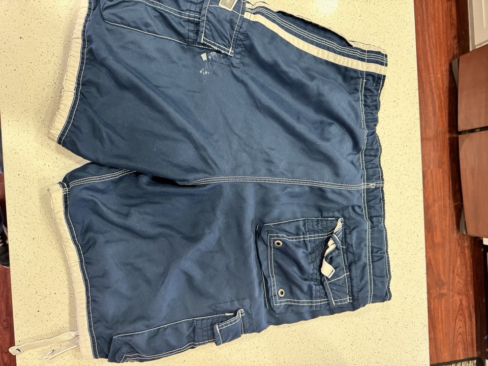 Vintage Y2K Abercrombie Men’s Tugger Swim Trunks in Navy Blue - Size XL ...