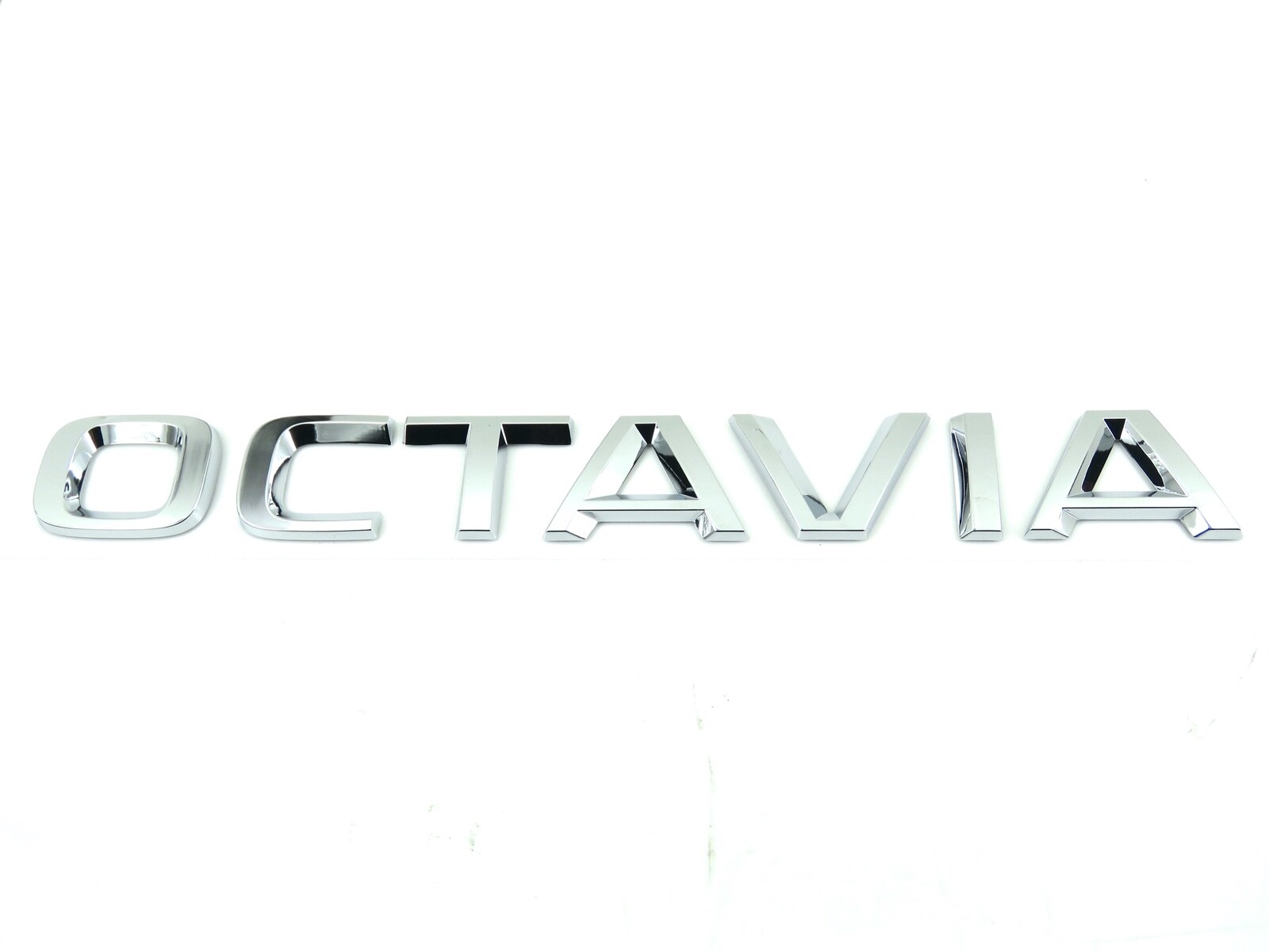 Genuine New SKODA OCTAVIA BOOT BADGE Rear Logo Emblem 2014+ TDI TSI VRS ...